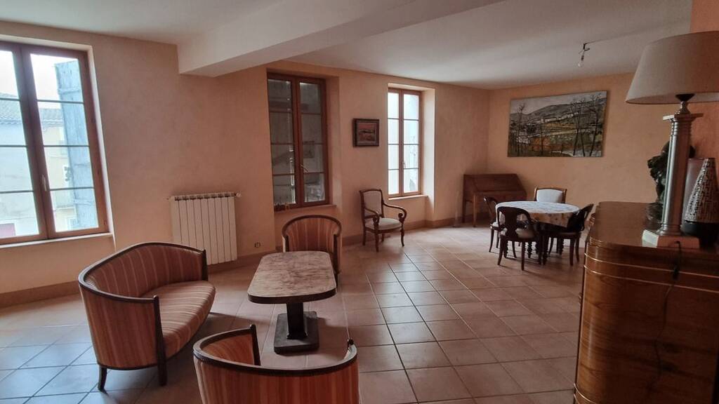 Maison à vendre T7/F7 208 m² 180000 € Lespignan (34710)