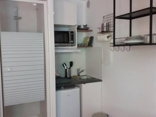 2 annonces studios (T1/F1) meublés à louer Val Fleury Meudon 92190 à partir de 730€, Seloger.com