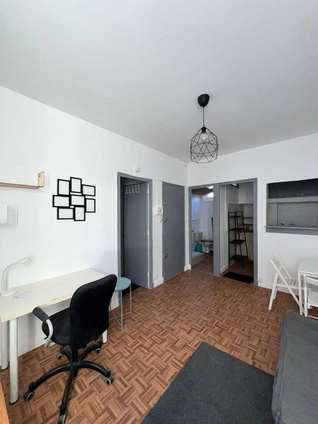 Appartement à louer T2/F2 29.38 m² 635 € Le Camas Marseille (13005)