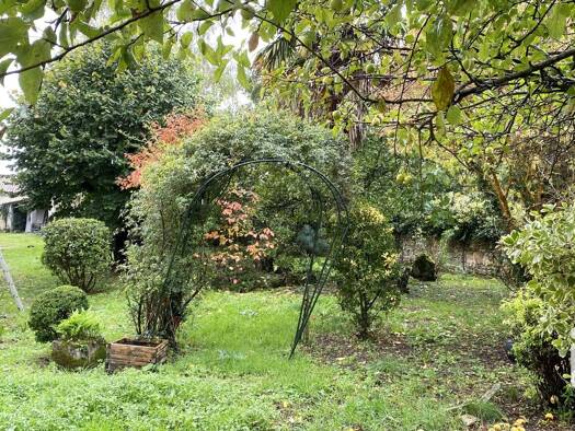 2 annonces maisons à vendre Saint-Même-les-Carrières 16720 à partir de ...