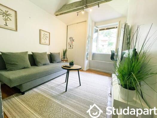 2 annonces studios (T1/F1) meublés à louer Maquis du Gresivaudan Sud La Tronche 38700 à partir ...