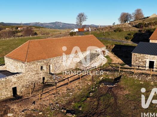 3 annonces maisons pas chères à vendre Mézilhac 07530 à partir de 87 ...