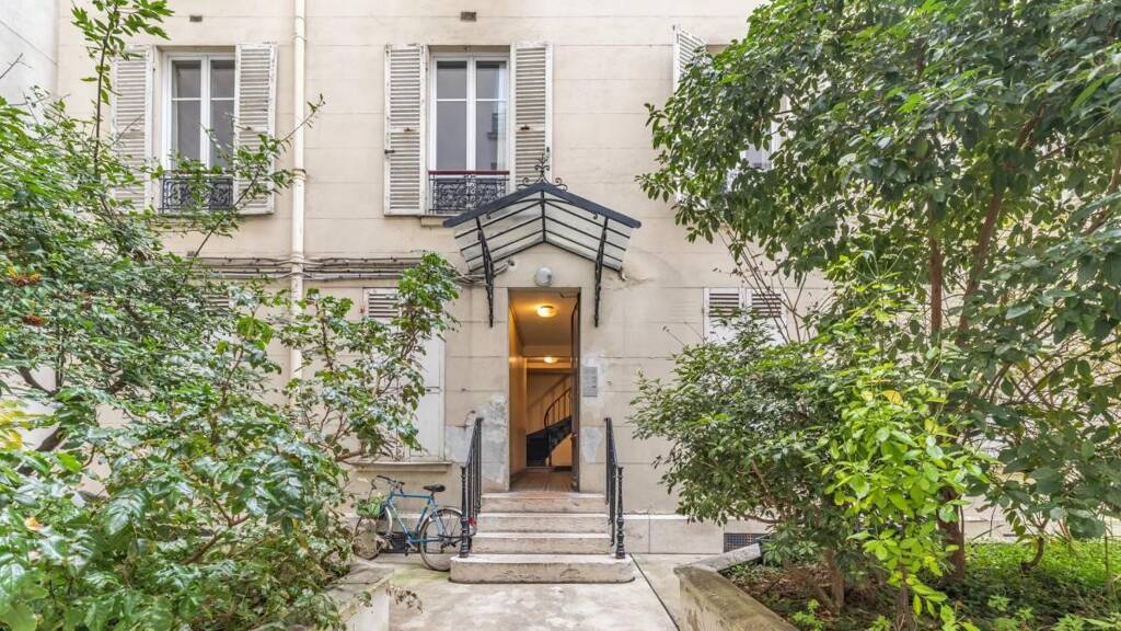 Appartement à vendre T2/F2 39 m² 422000 € Secrétan Paris (75019)