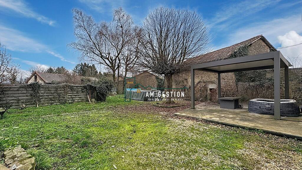 Maison à vendre T6/F6 208 m² 247000 € Ouest Saint-Léonard-de-Noblat (87400)