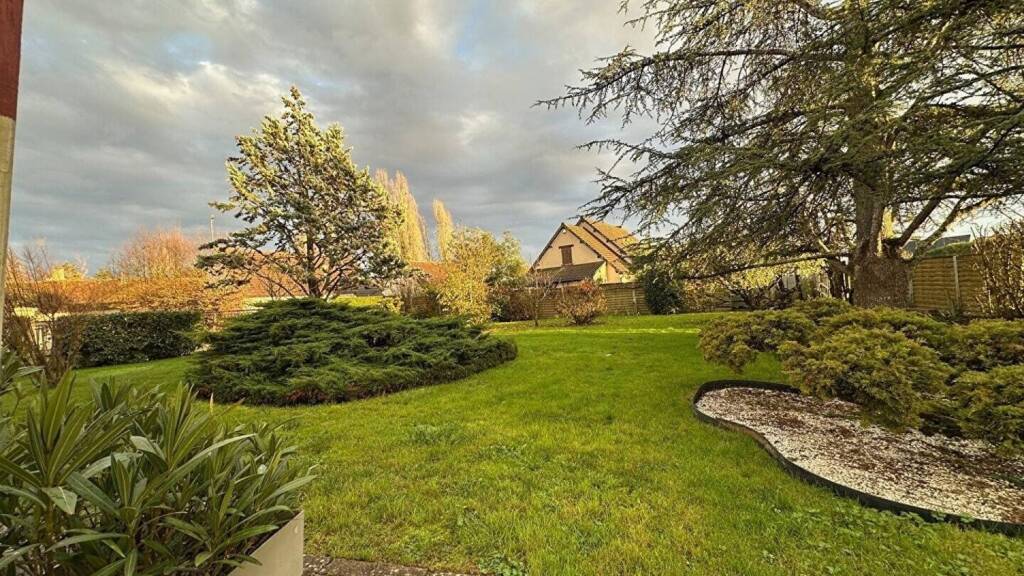 Maison à vendre T6/F6 84 m² 230000 € Mont-près-Chambord (41250)