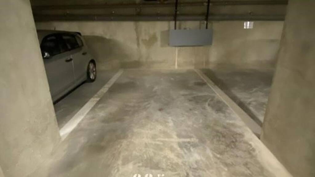 Garage/Stationnement à louer 78 € Limonest (69760)