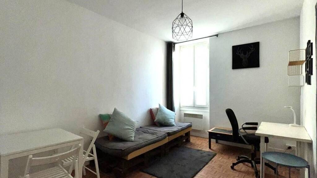 Appartement à louer T2/F2 29.38 m² 635 € Le Camas Marseille (13005)