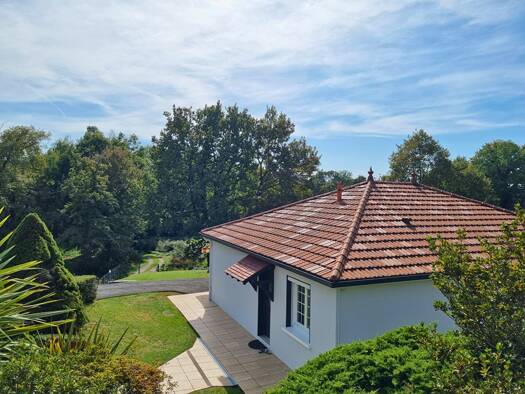 2 annonces maisons de plain-pied à vendre Nousty 64420 à partir de 329 ...