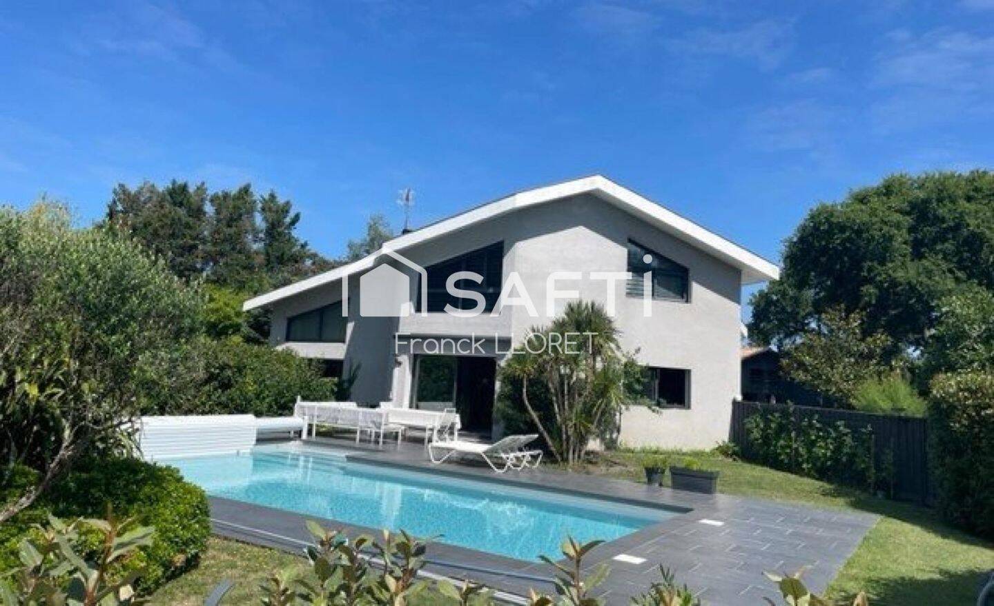 Maison à vendre T11/F11 300 m² 1130000 € Vendays-Montalivet (33930)