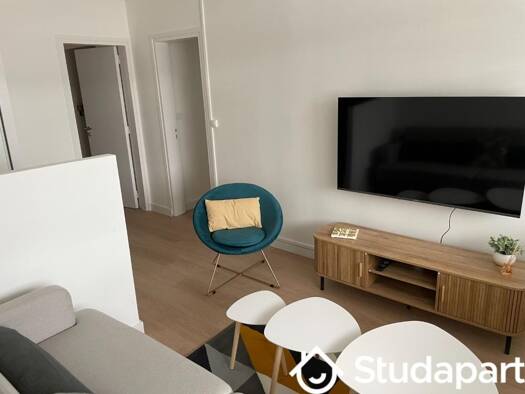 2 annonces studios (T1/F1) meublés à louer Centre Ville-Charner Saint ...