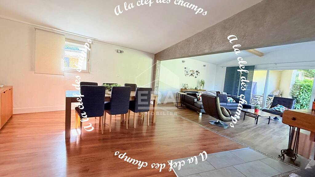 Maison à vendre T6/F6 208 m² 599000 € Villiers-le-Bâcle (91190)
