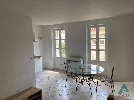 Annonces studios (T1/F1) à louer Trets 13530, Seloger.com