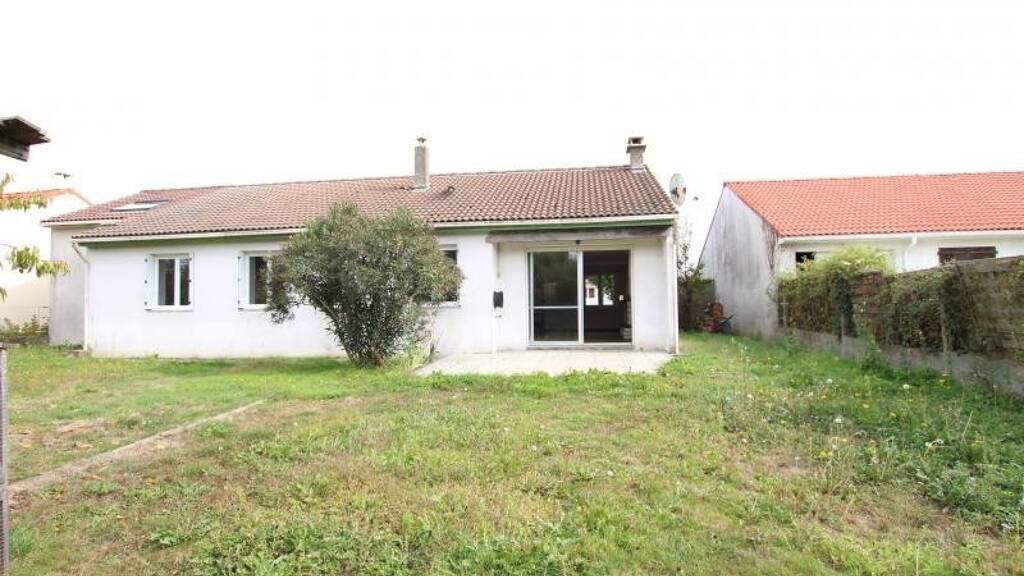 Maison de plain-pied à louer T6/F6 104 m² 980 € Bouguenais (44340)