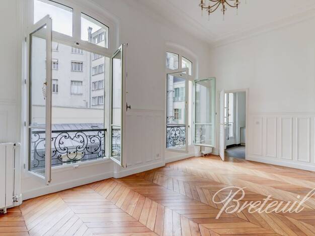 3 annonces appartements avec cave à louer Paris 1er arrondissement ...