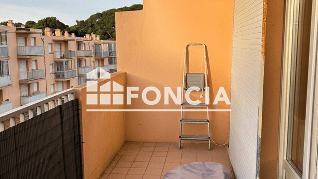 Appartement à louer T2/F2 32.77 m² 446 € Giens Hyères (83400)