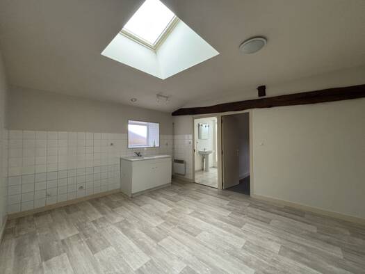 Annonces appartements 2 pièces ou T2 à louer Airvault 79600, Seloger.com