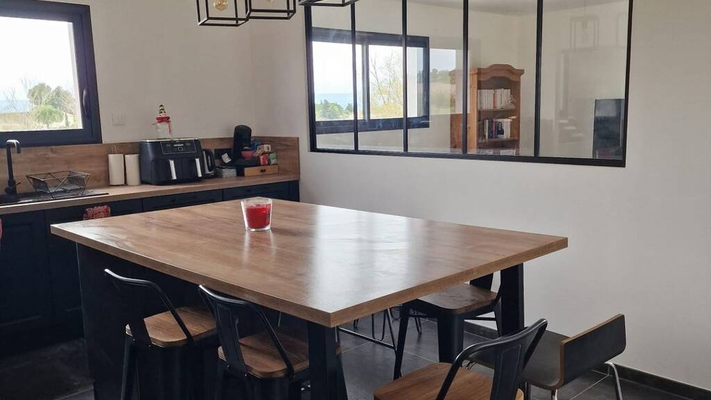 Maison à vendre T6/F6 890 m² 355000 € Alairac (11290)