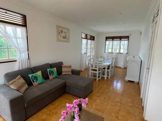 5 annonces maisons 5 pièces ou T5 à louer Le Gosier 97190 à partir de 1 ...