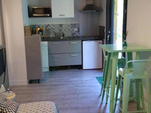 2 annonces studios (T1/F1) à louer Bassens 33530 à partir de 380 ...