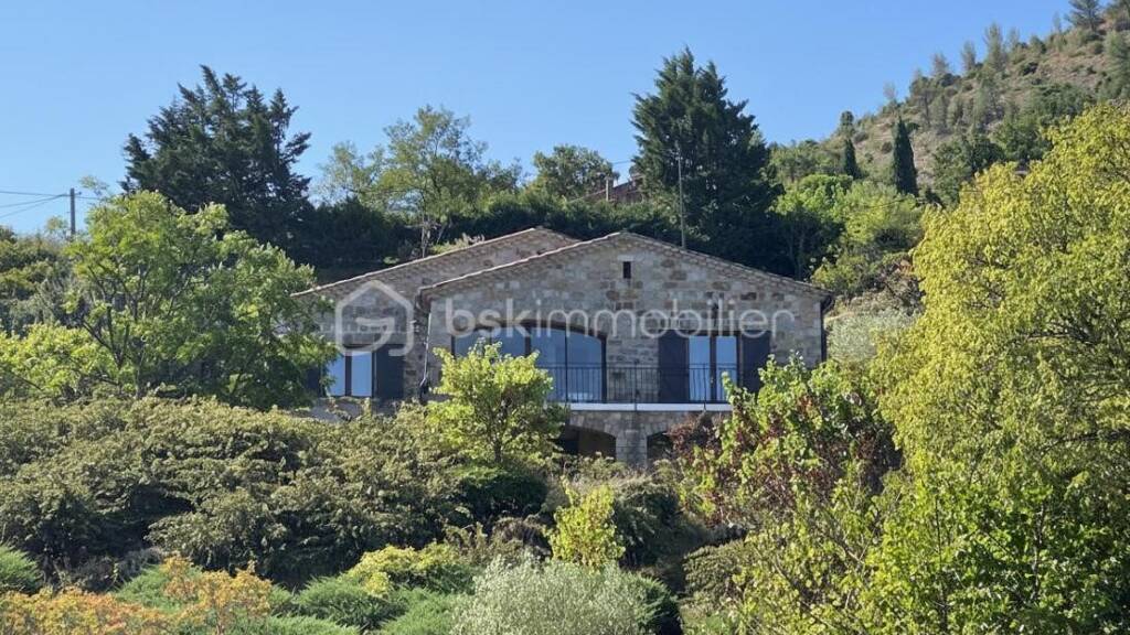 Maison à vendre T6/F6 163 m² 330000 € Les Vans (07140)