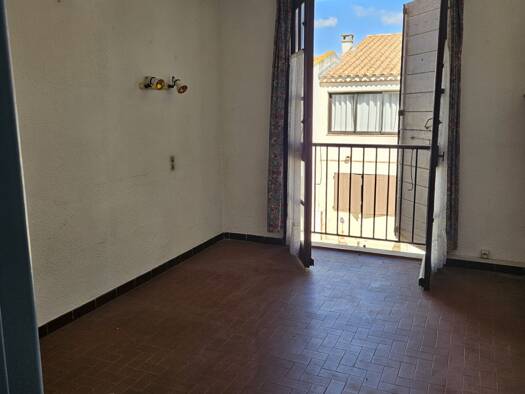 53 annonces appartements pas chers à vendre Saintes-Maries-de-la-Mer ...