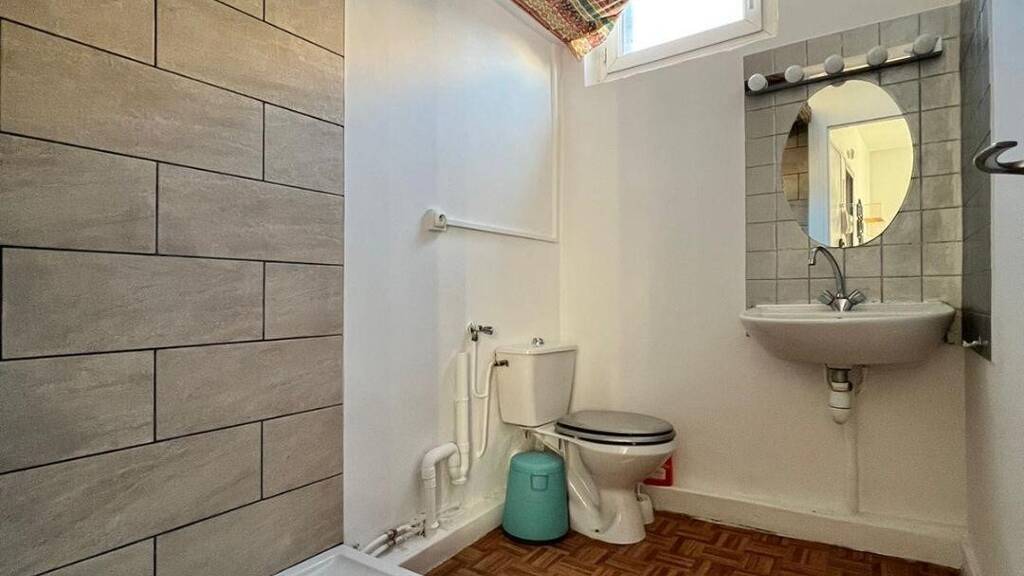 Appartement à louer T2/F2 29.38 m² 635 € Le Camas Marseille (13005)