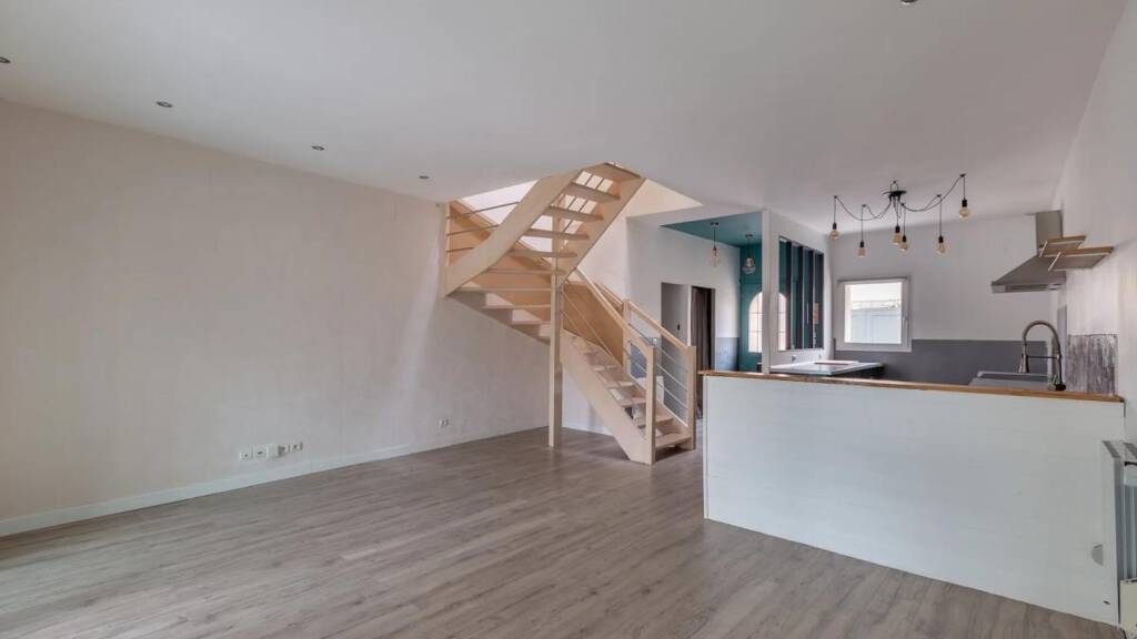 Maison de plain-pied à vendre T5/F5 103 m² 269000 € Saint-Andéol-le ...