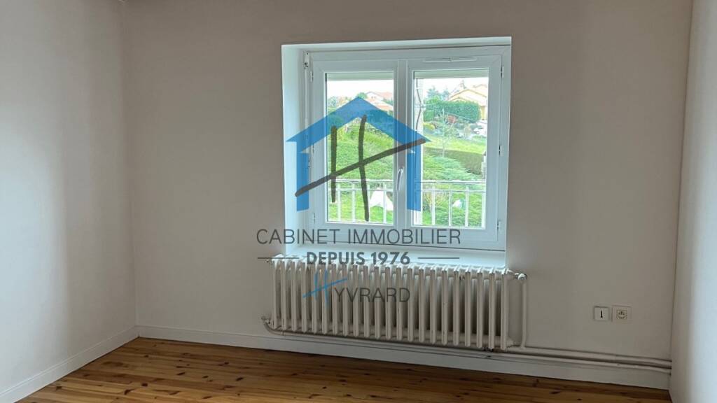 Maison à louer T7/F7 160 m² 1025 € La Grand-Croix (42320)