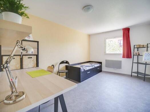 2 annonces studios (T1/F1) meublés à louer Cles Thermes-Cordeliers Aix-en-Provence 13100 à ...