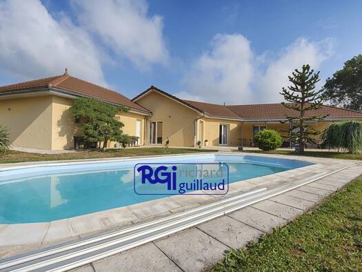 2 annonces maisons de plain-pied à vendre Centre Est Sud La Tour-du-Pin ...