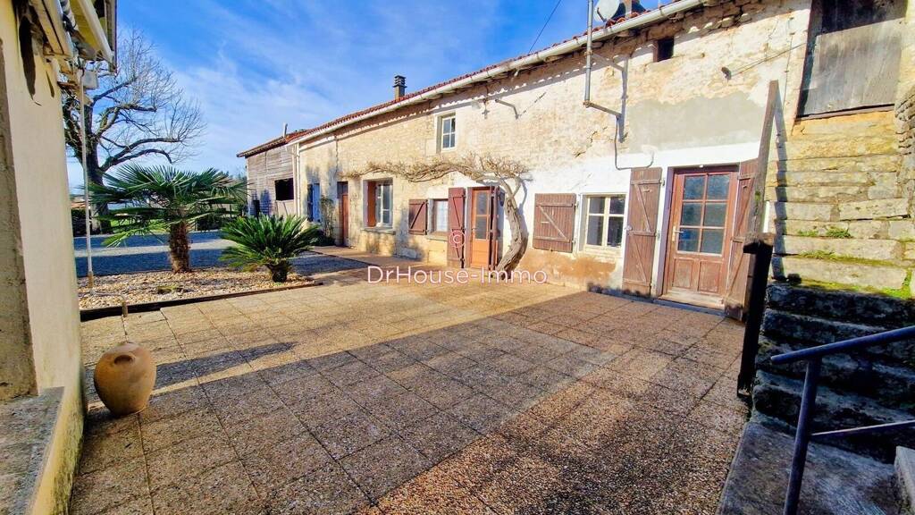 Maison à vendre T4/F4 100 m² 75600 € Pouffonds (79500)